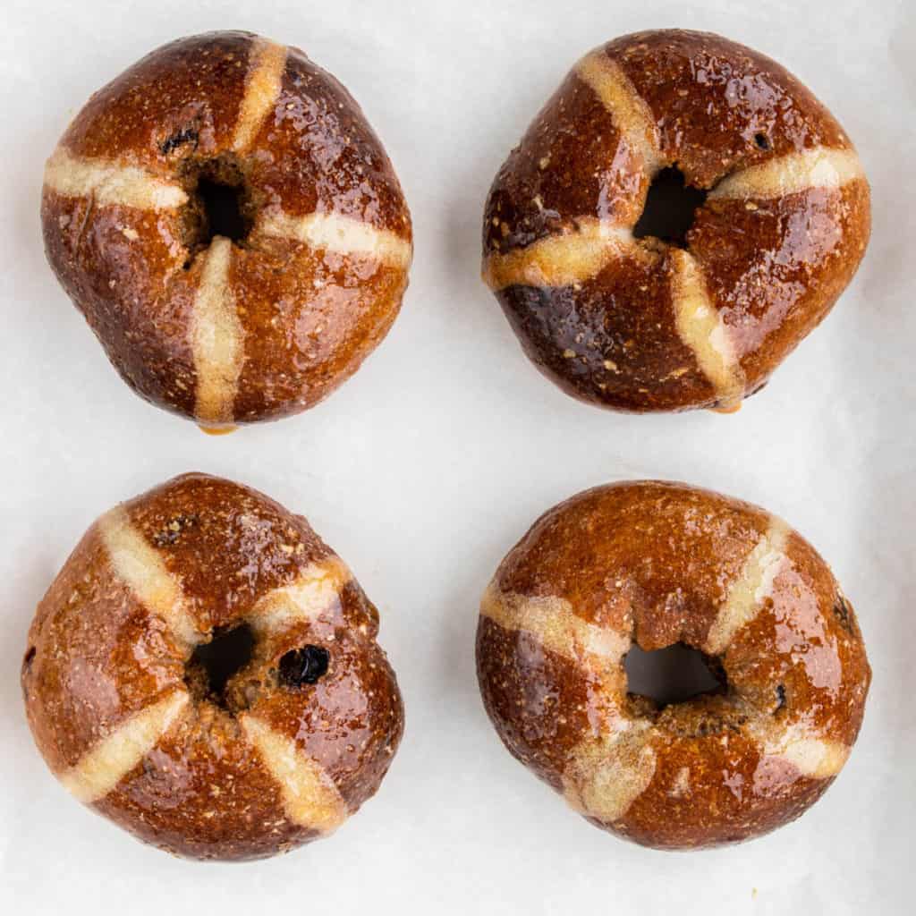 Hot Cross Bagels - Cooking With Ayeh