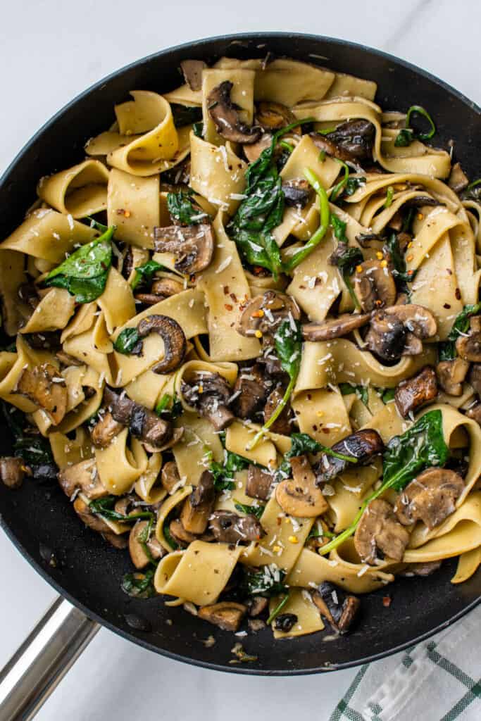 Pappardelle Pasta with Mushrooms - Cooking With Ayeh