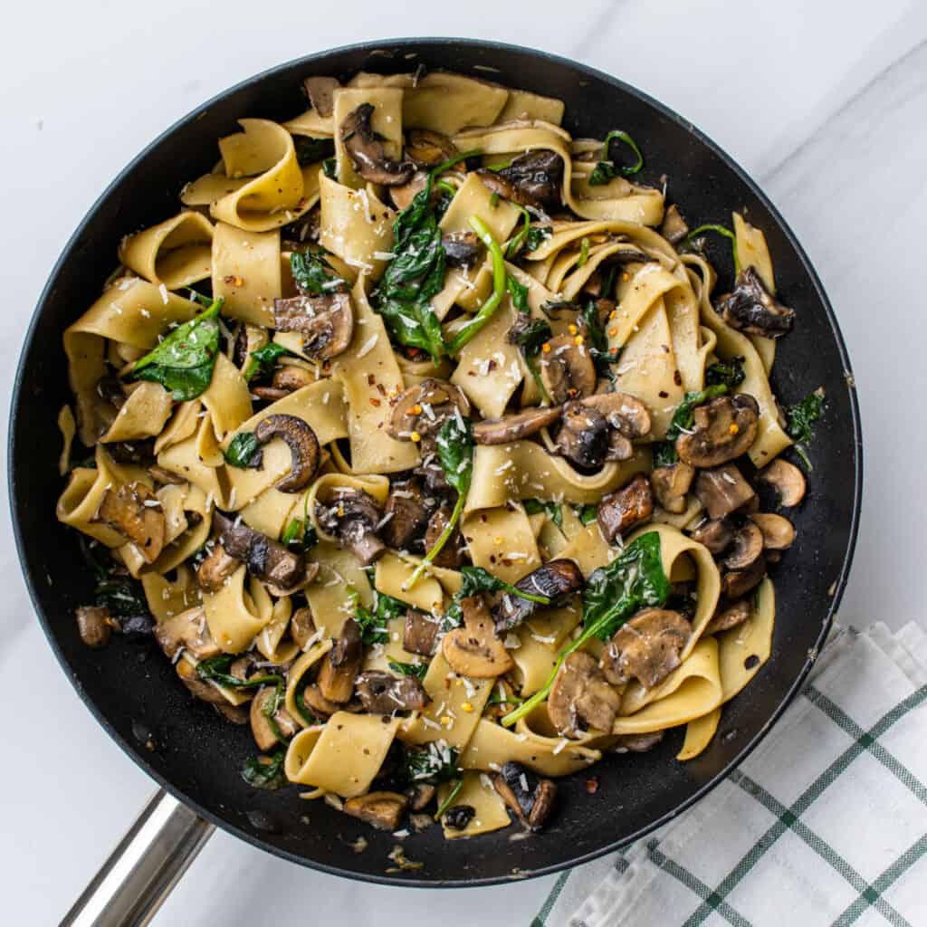 Pappardelle Pasta With Mushrooms Cooking With Ayeh
