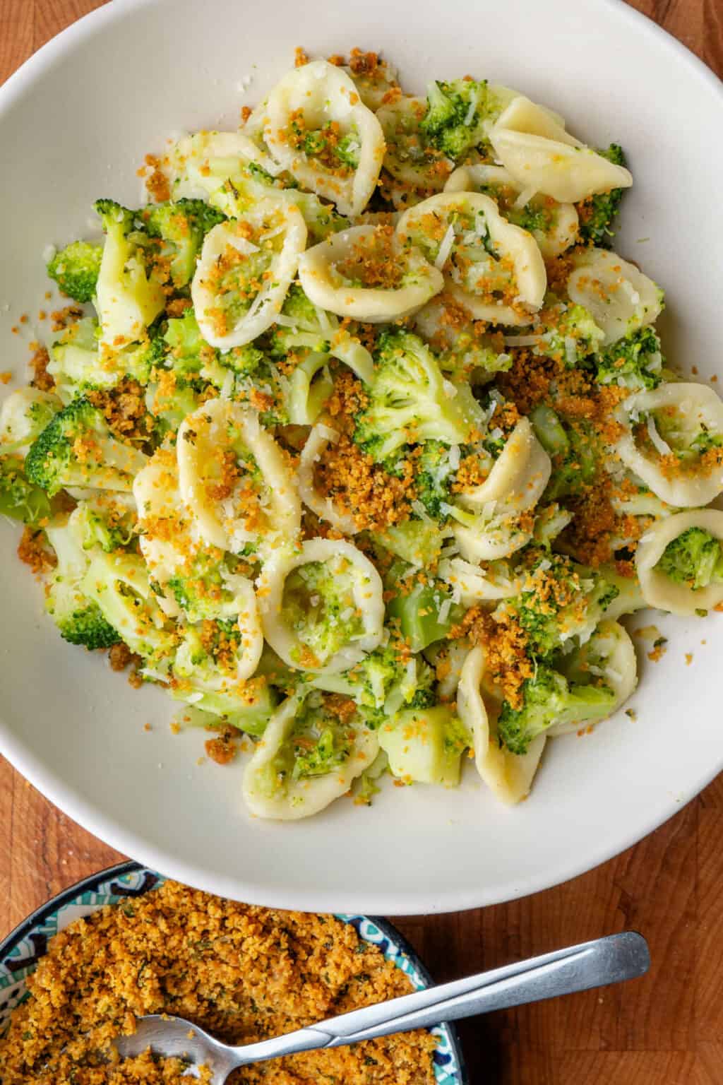 Broccoli Pasta (15 Minutes) - Cooking With Ayeh