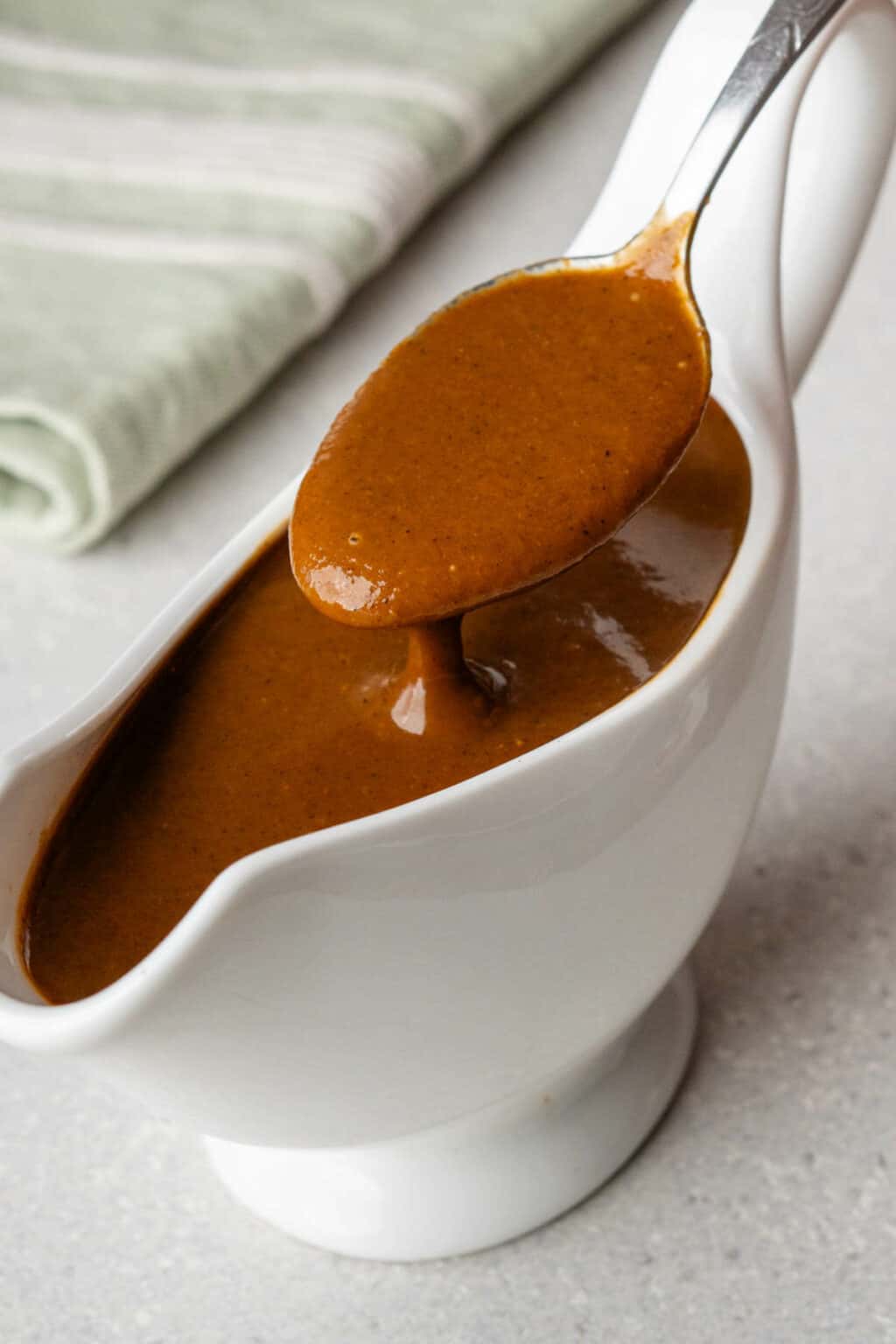 Vegan Gravy (Super Recipe) - Cooking With Ayeh