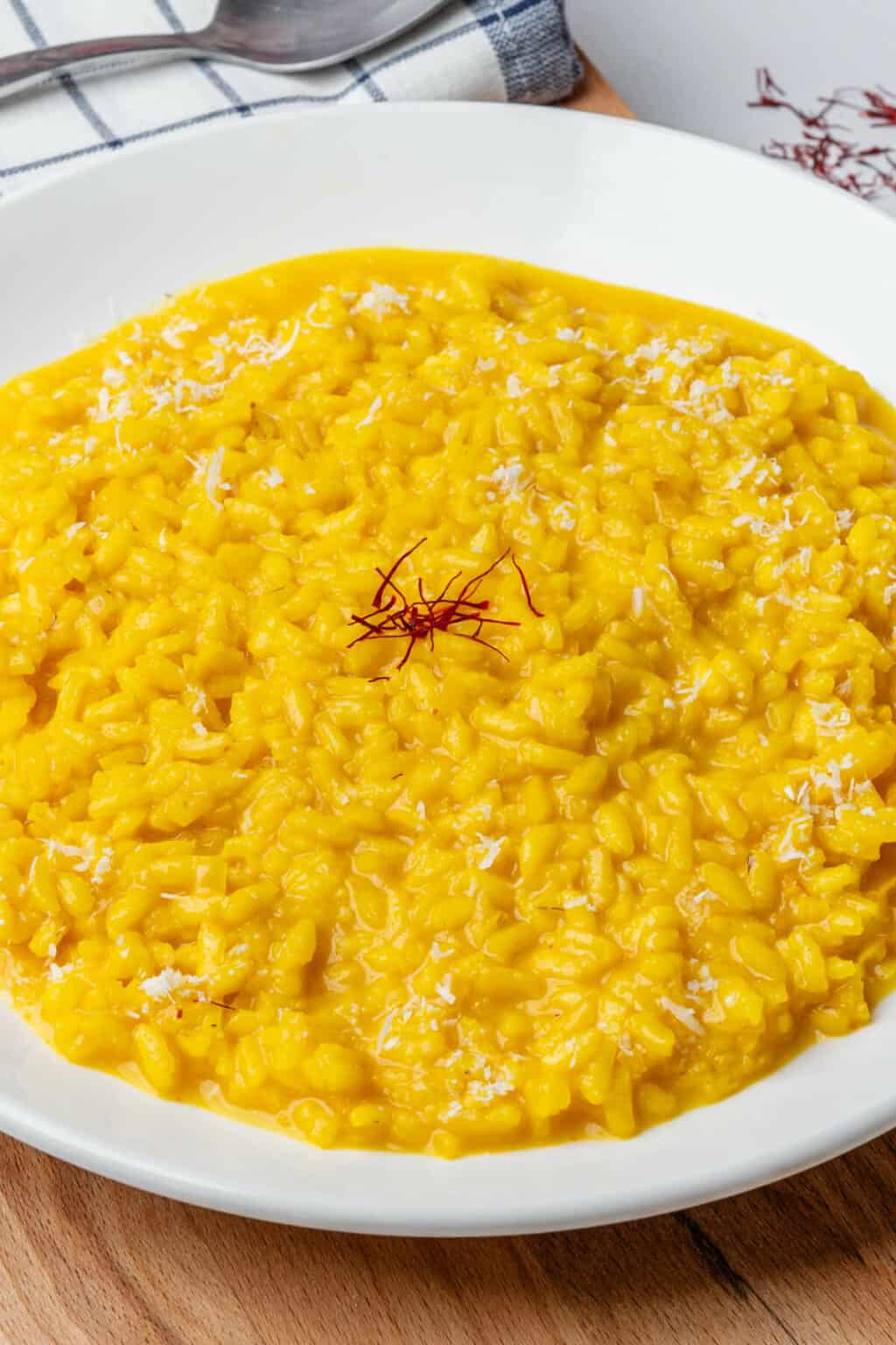 Creamy Saffron Risotto (Risotto alla Milanese) - Without Butter ...
