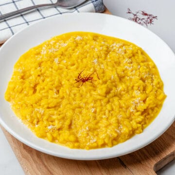 Creamy Saffron Risotto (Risotto alla Milanese) - Without Butter ...