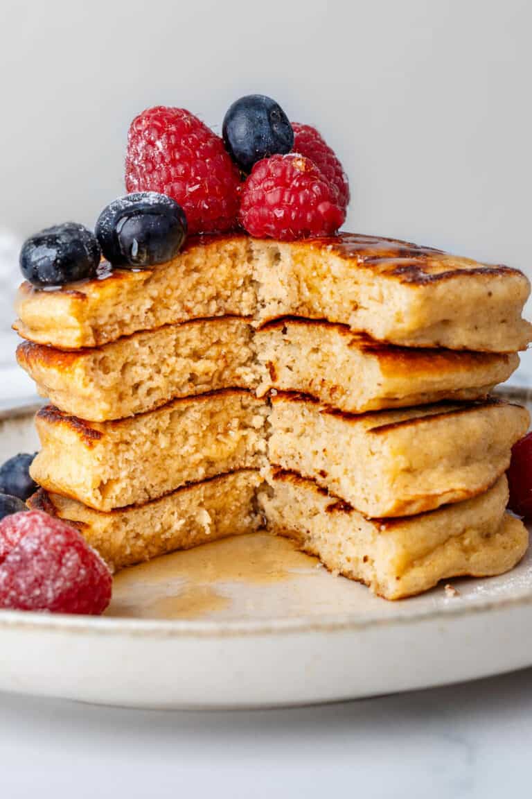 Greek Yogurt Pancakes (High Protein and Fluffy) - Cooking With Ayeh