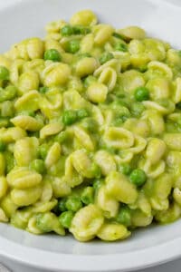 Pasta with Peas (Pasta e Piselli) - Cooking With Ayeh
