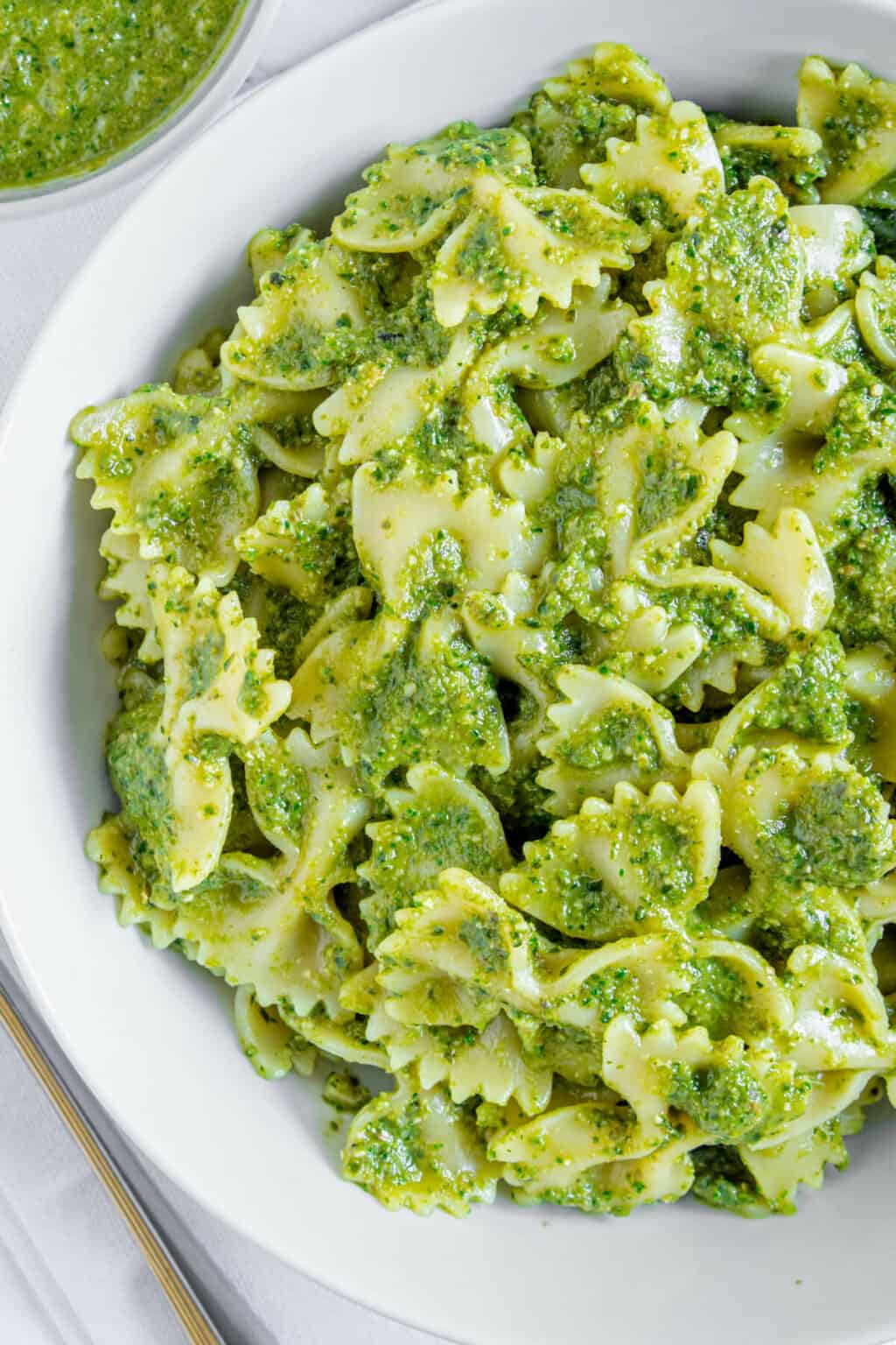 Green Pasta (Delicious Sneaky Veggies) - Cooking With Ayeh