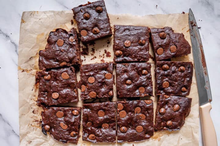 Sweet Potato Brownies (Flourless & Healthy) - Cooking With Ayeh